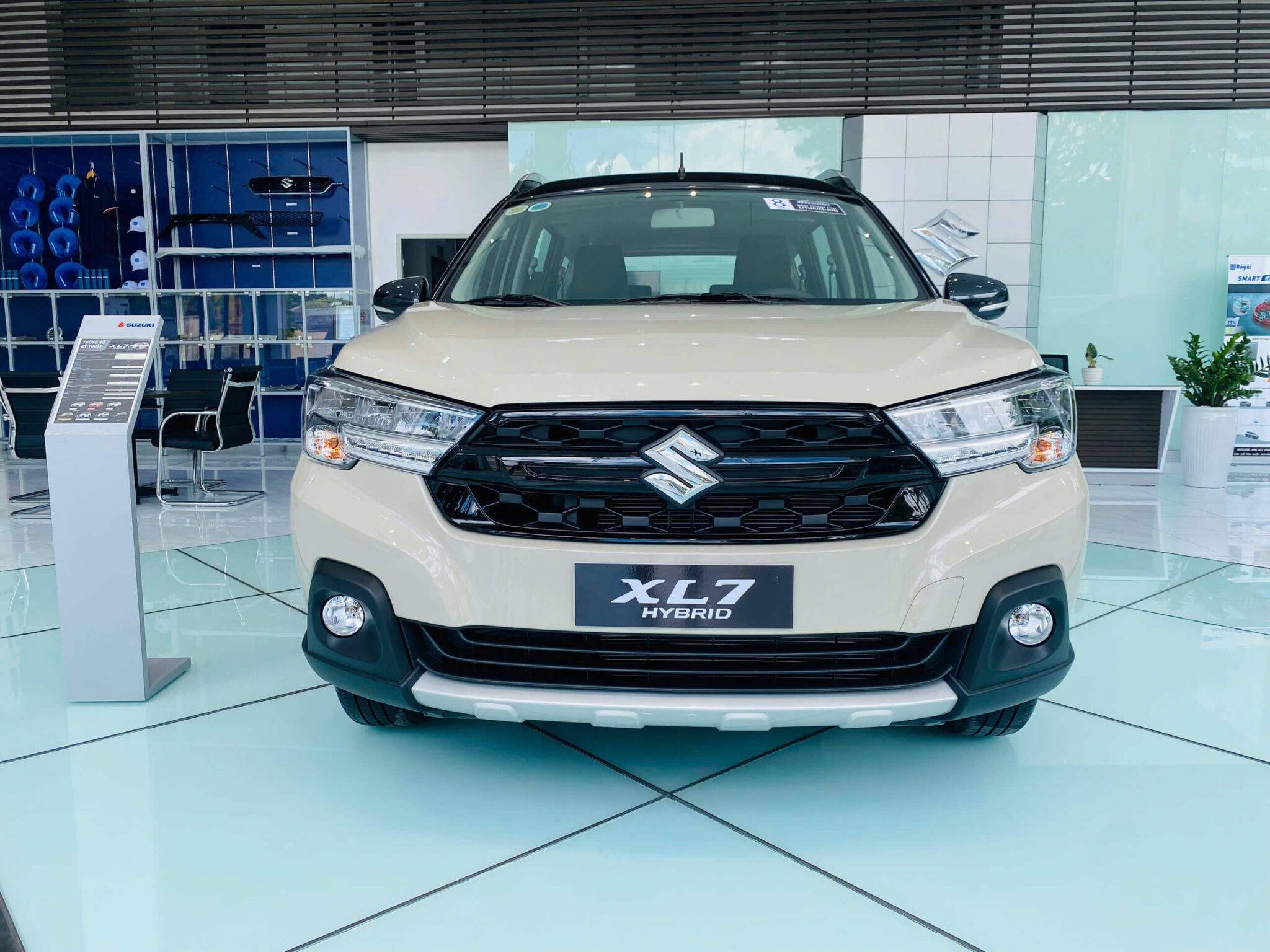 Suzuki XL7 Hybrid 2025: Giá Xe, Giá Lăn Bánh Và Thông Số